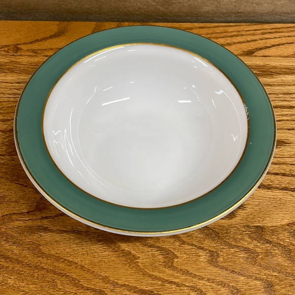Pyrex | Dining | Pyrex Regency Jade Green Milk Glass Vegetable Bowl ...
